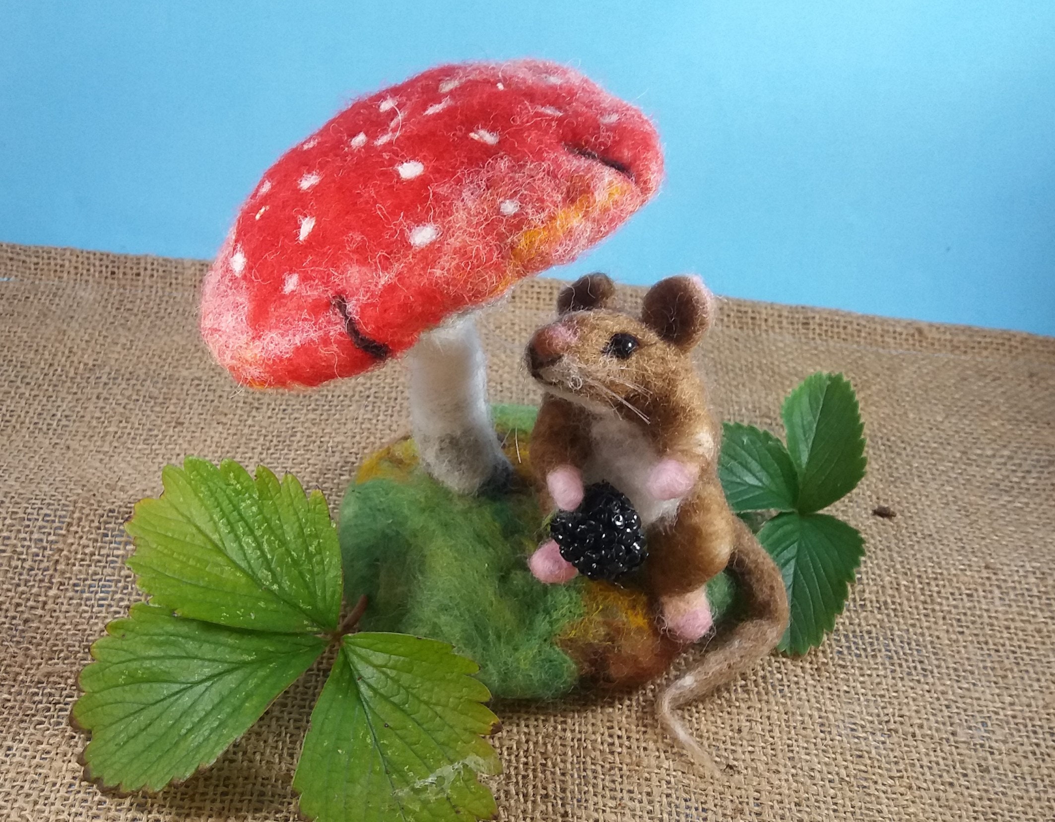 Needle felted mouse and toadstool | Etsy