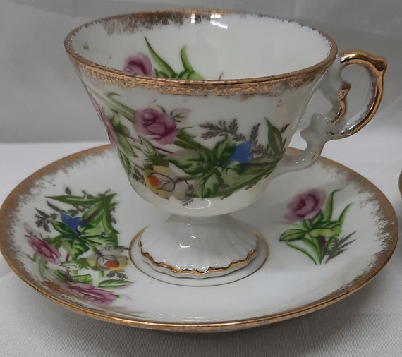 Vintage Footed Floral Tea Cup and Saucer Set - Etsy