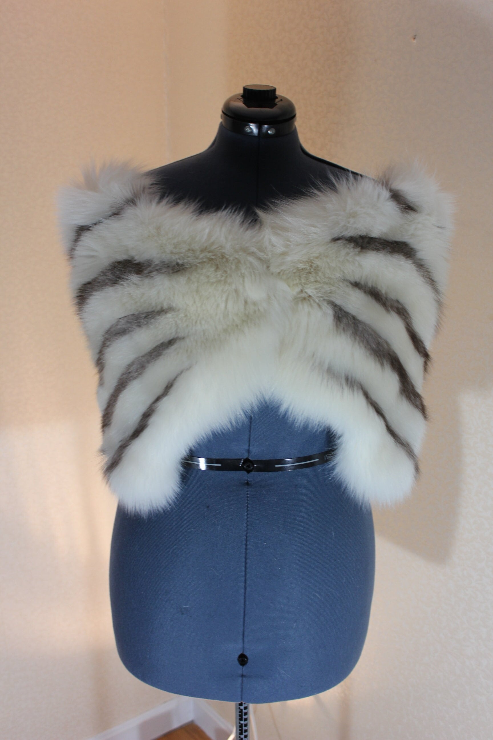 Cream/gray Fox Shrug - Etsy