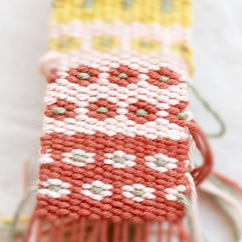 Flowers Krokbragd Motif Grid for Frame Loom Scandinavian Weaving ...