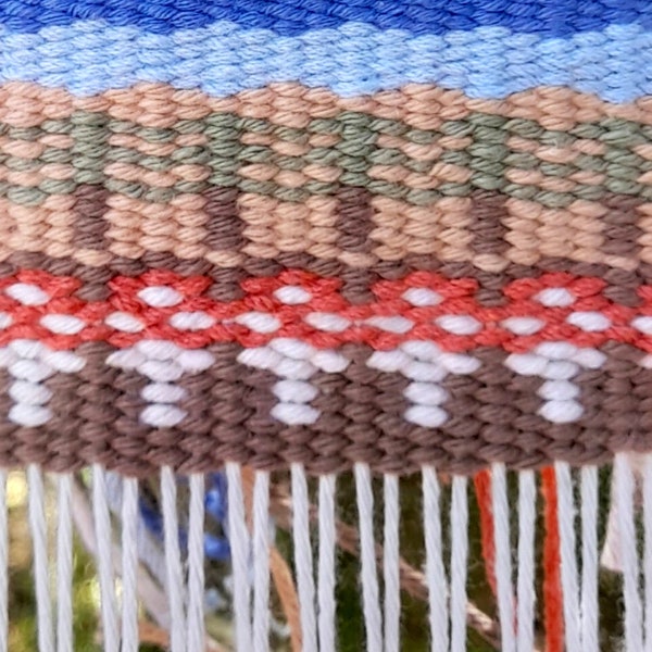 Krokbragd on a Frame Loom - Etsy