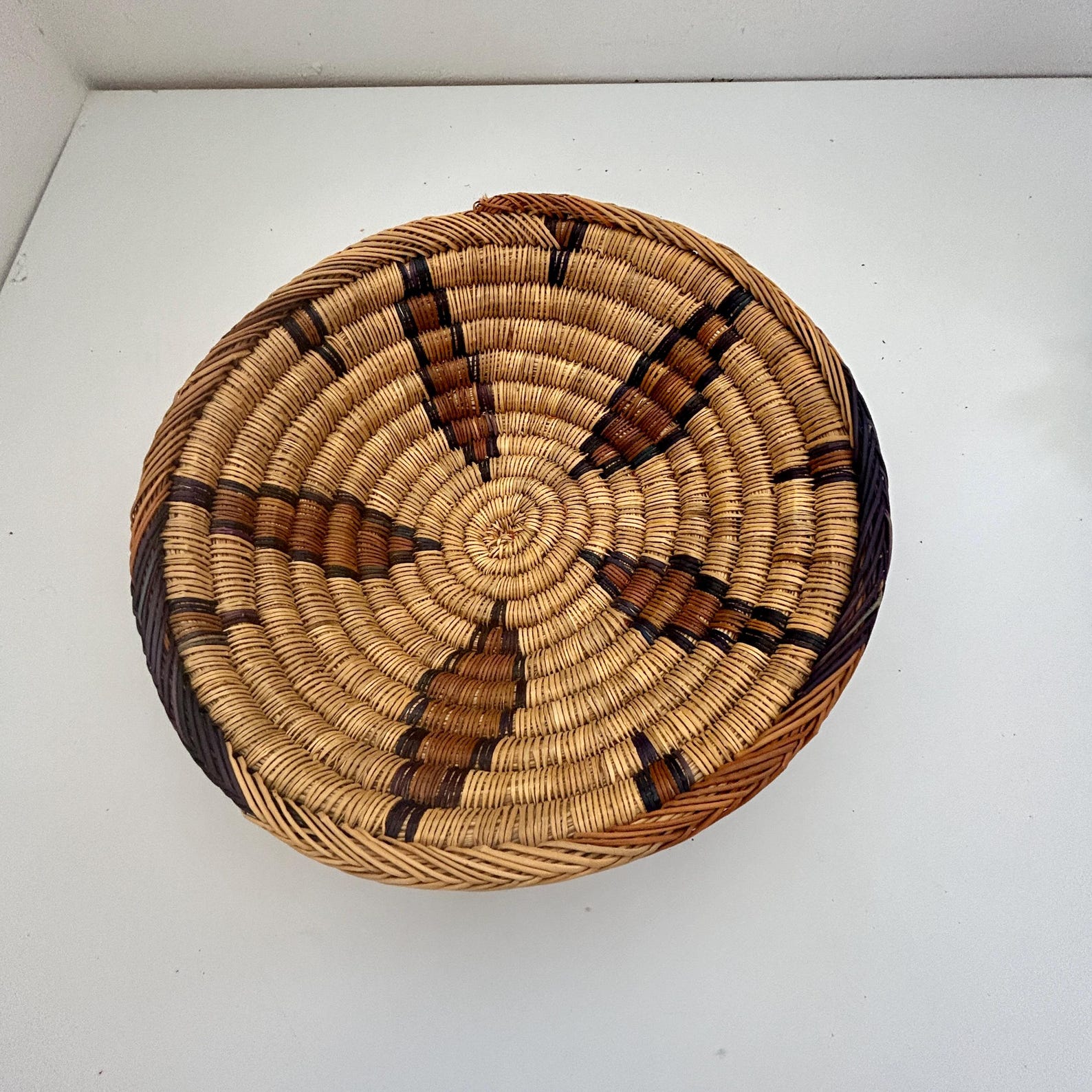 Vintage Handwoven African Coil Basket Geometric Tribal Pattern Tan ...