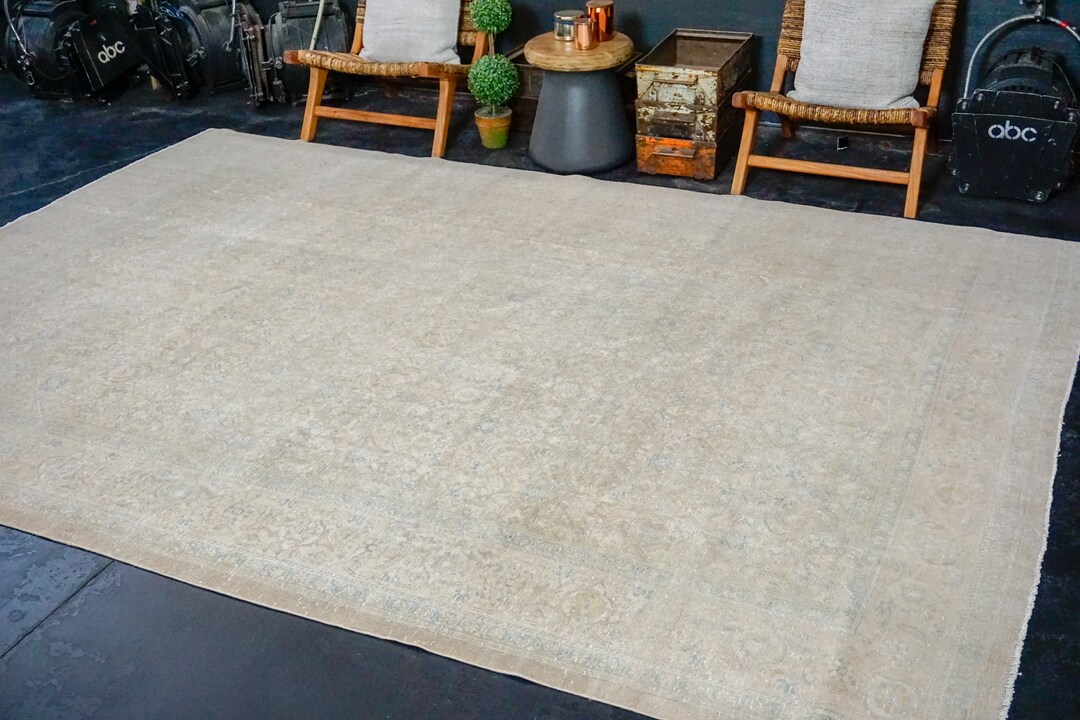 8’4 X 11’6 Classic Vintage Rug Cream + Blue 60’s Carpet - Etsy