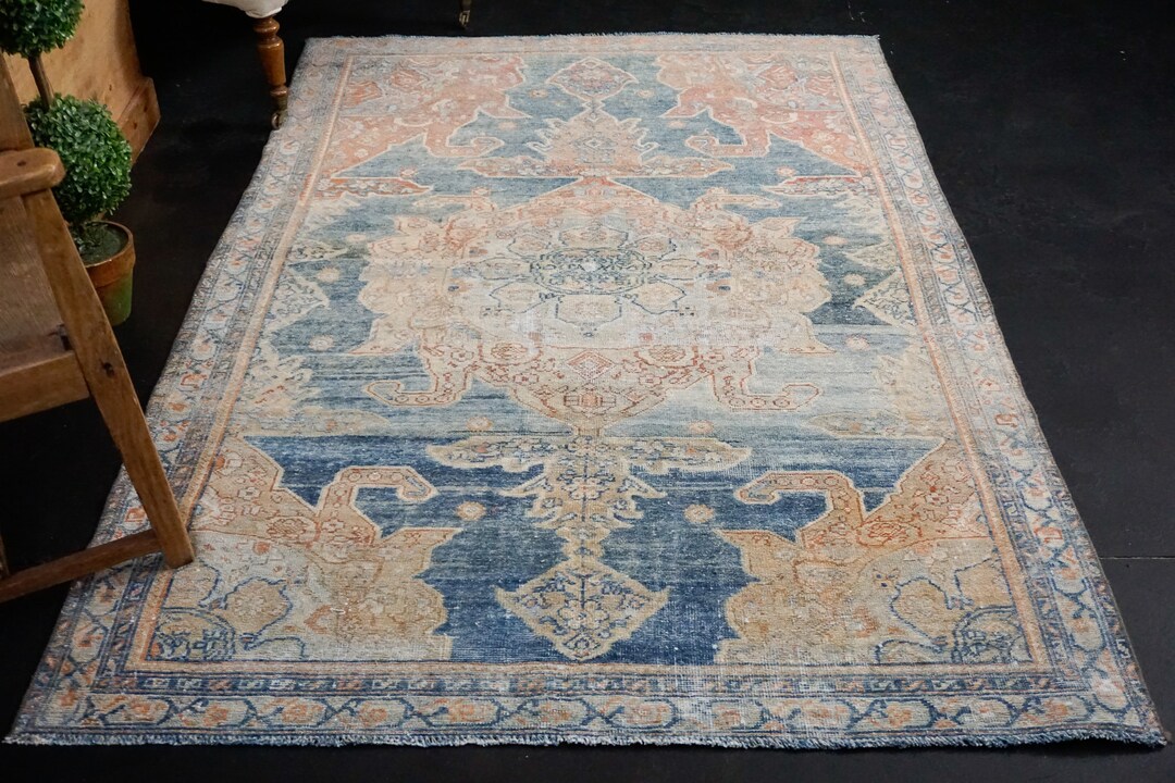 4'3 X 6'8 Vintage Classic Rug Indigo Blue, Cream & Blush - Etsy