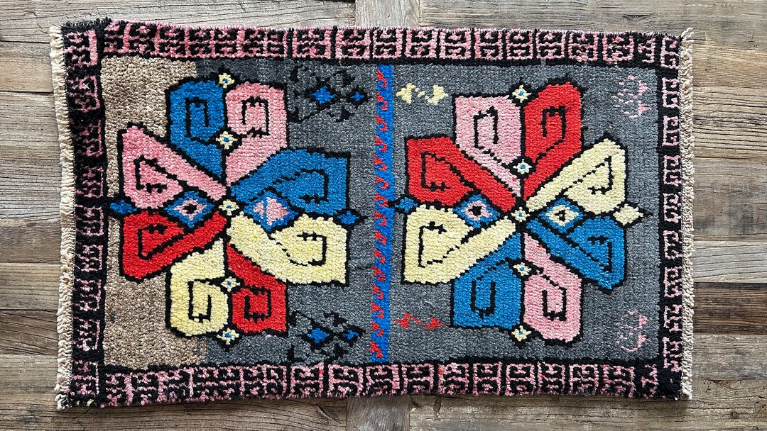 1’6 X 2’5 Vintage Kars Rug Colorful Primary Color Palette - Etsy