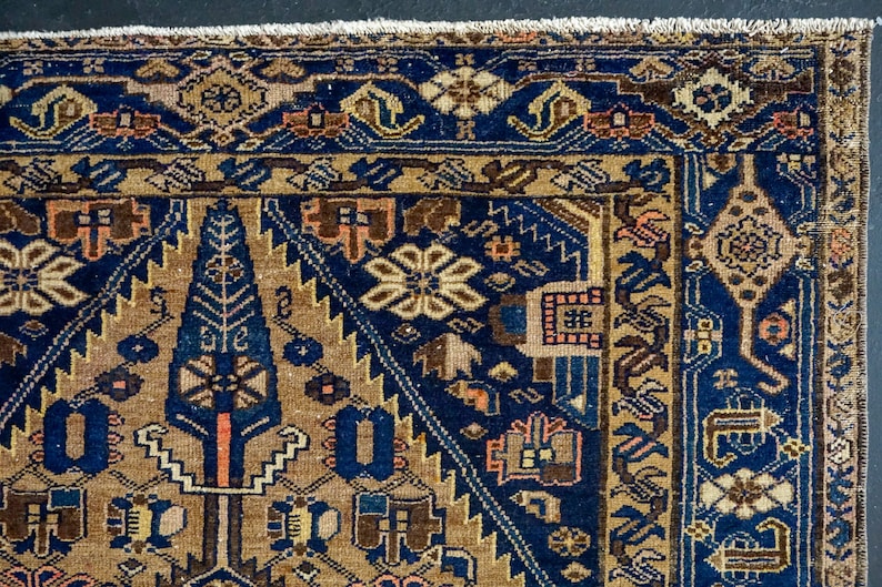4’3” X 6’9” Classic Vintage Carpet Dark Blue, Tan and Beige - Etsy