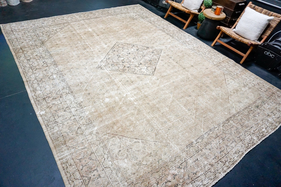 9’8 X 13’ Classic Vintage Rug Muted Greige & Sage Green + Wine - Etsy