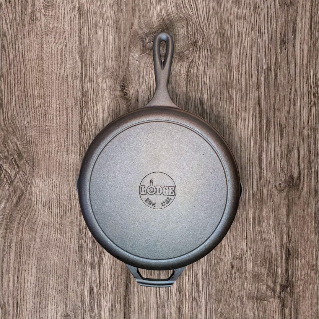 Vintage Lodge 8SK Cast Iron Skillet W/ Helper Handle Pre-2000 Restored ...