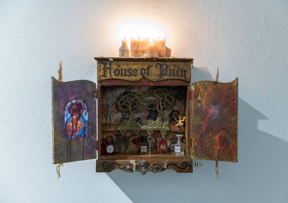 House of Pain Macabre Cabinet | Etsy