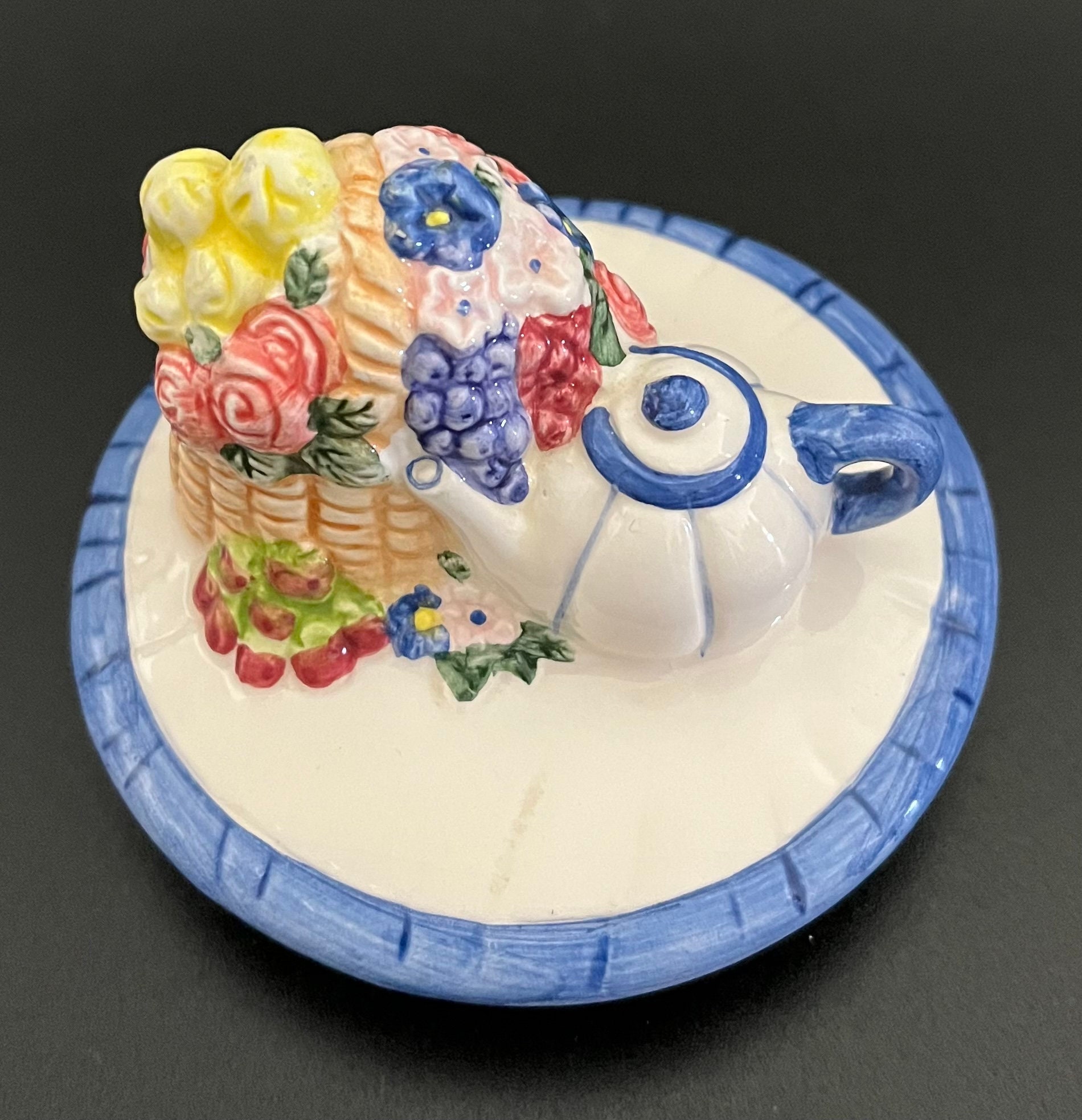 Avon Blue White Teapot Cat Kitten Hat Parasol Tablecloth Checks Roses ...