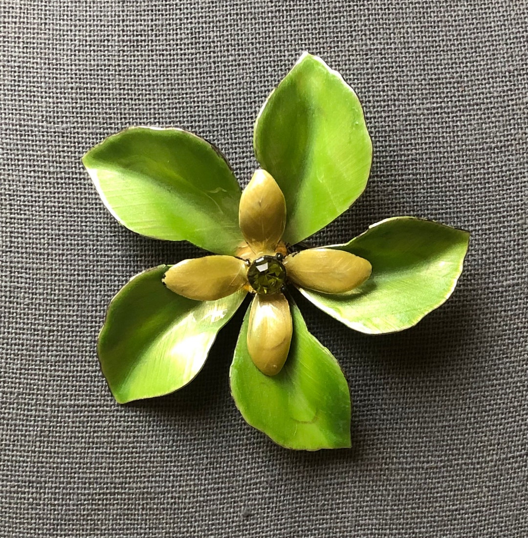 Vintage Enamel Flower Pin - Etsy