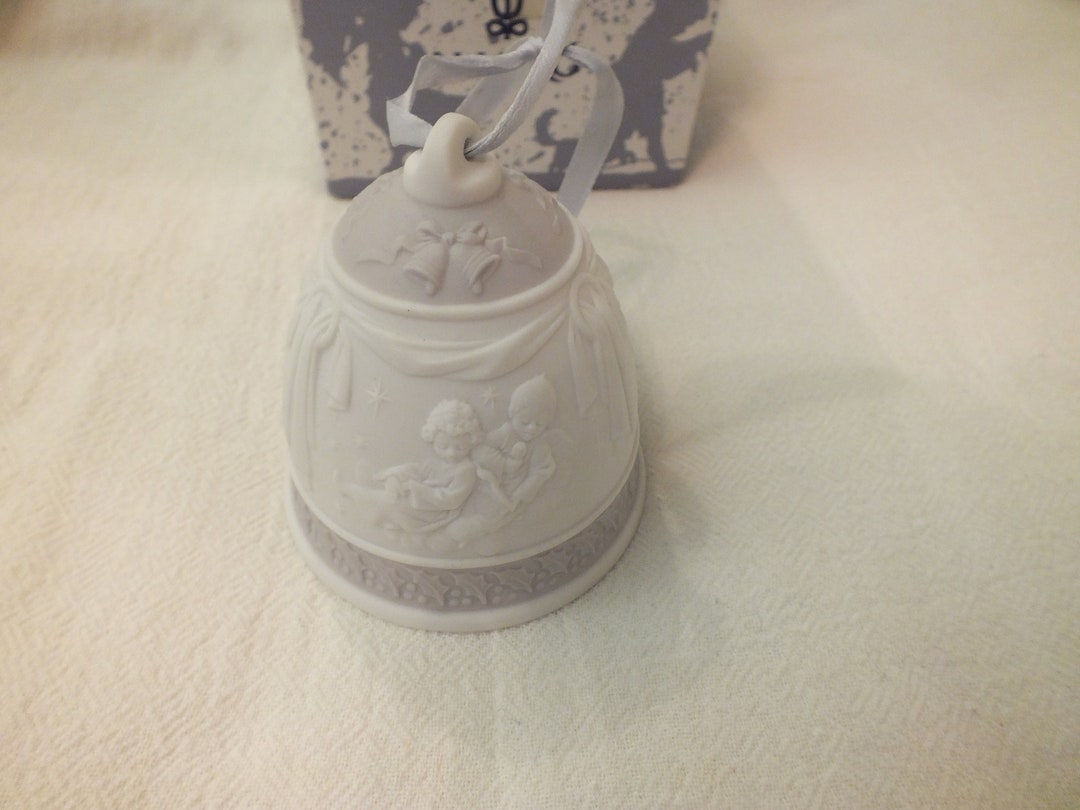 Vintage Lladro Porcelain Christmas Bell Decorative 1995 From Spain - Etsy