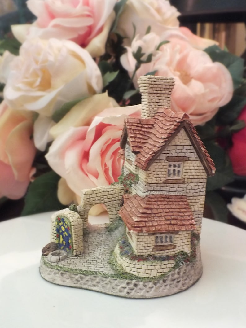Miniature English Cottage St. Anne's Well by British Traditions - Etsy