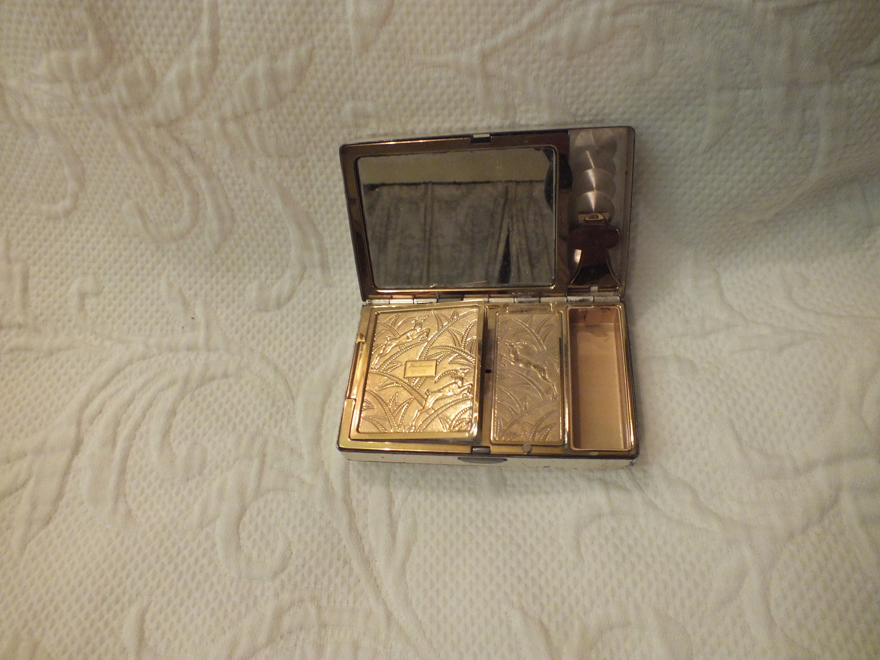 Vintage 1940's Makeup Compact by Elgin American - Silver Gold, Large ...