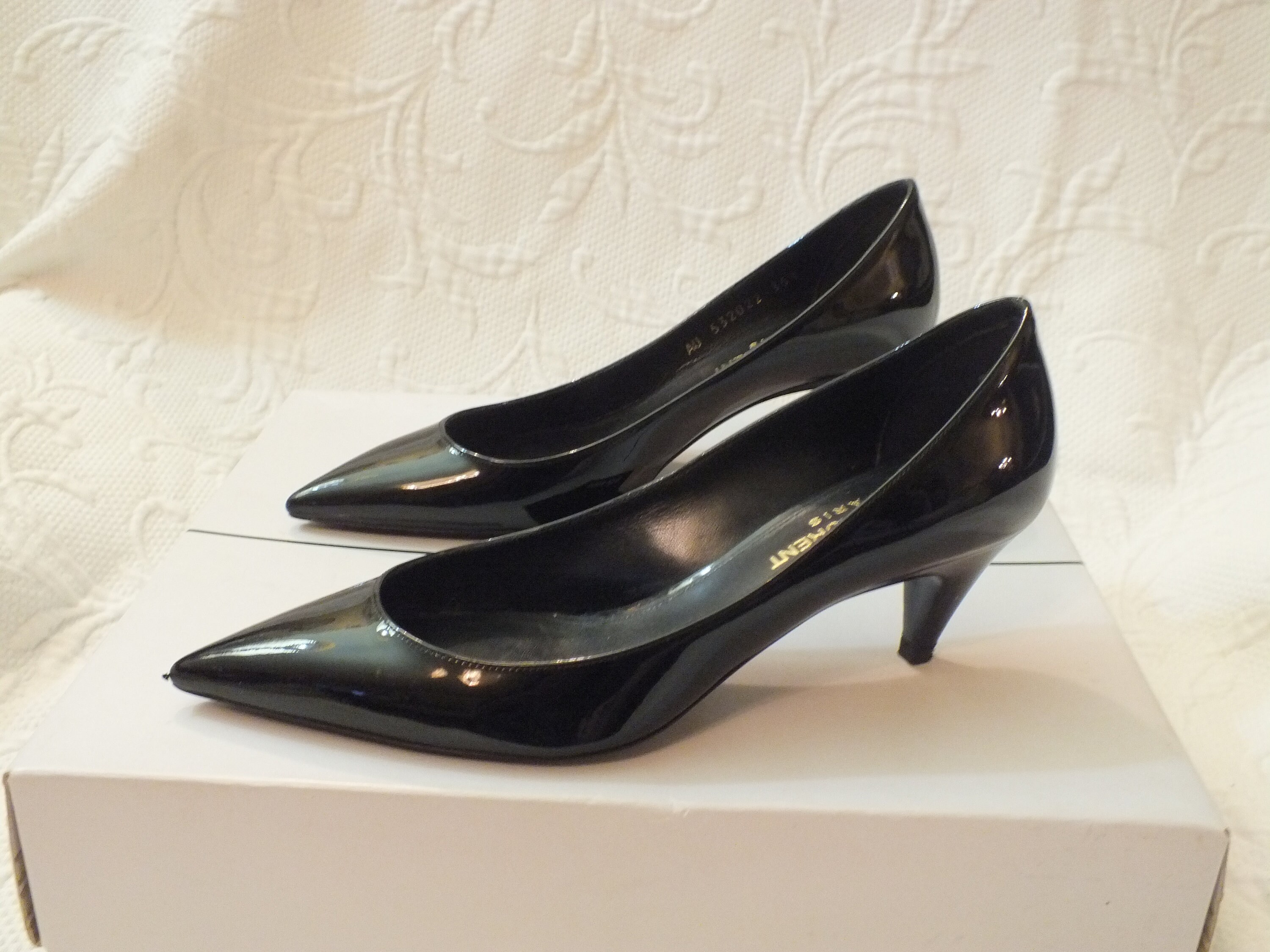 Vintage Saint Laurent Paris Shoes Black Patent With Kitty Heel Size 35. ...