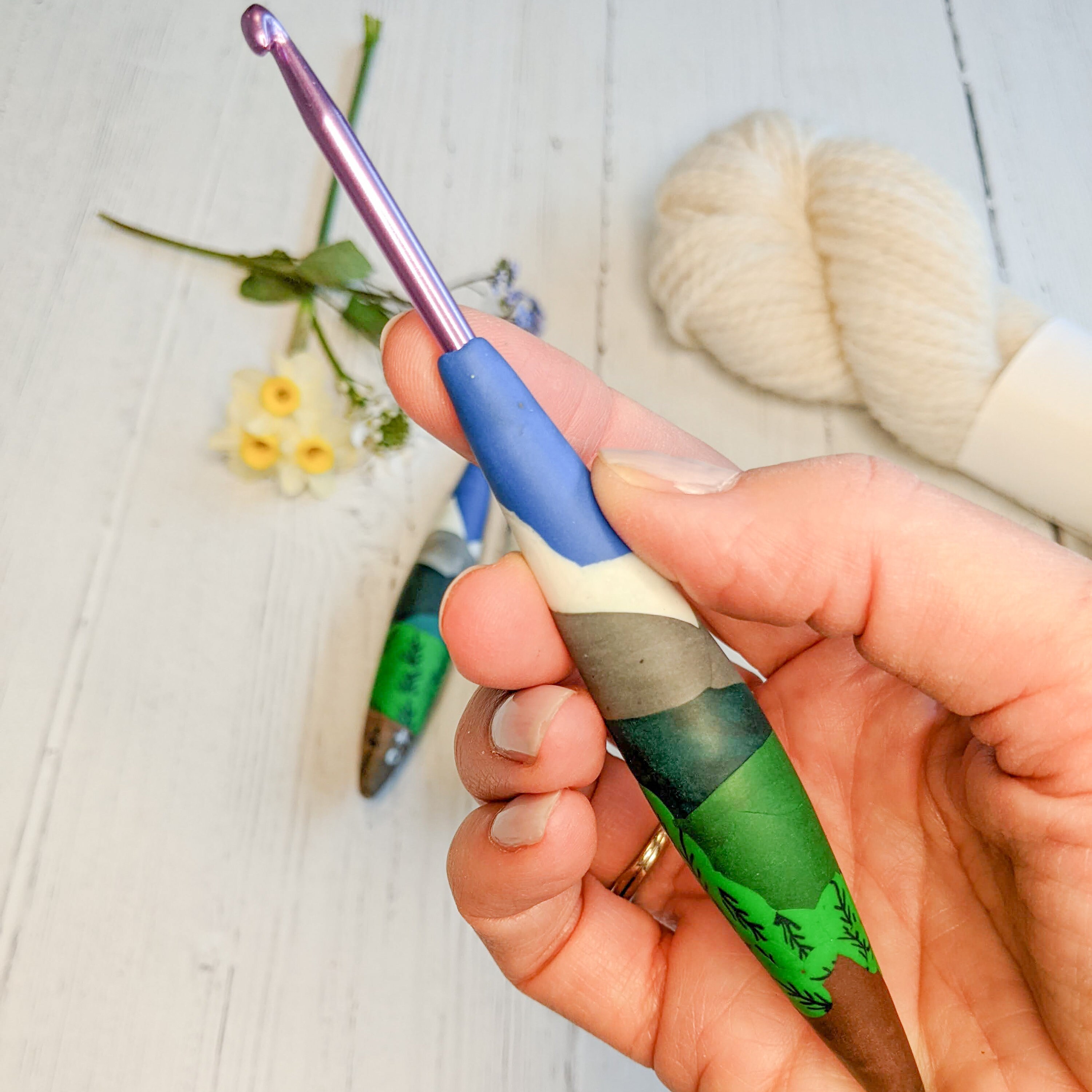 Mountain Scene Ellipse Crochet Hook Various Sizes - Etsy