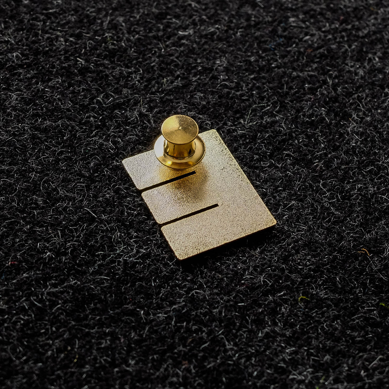 Labyrinth Letters E Enamel Pin | Etsy