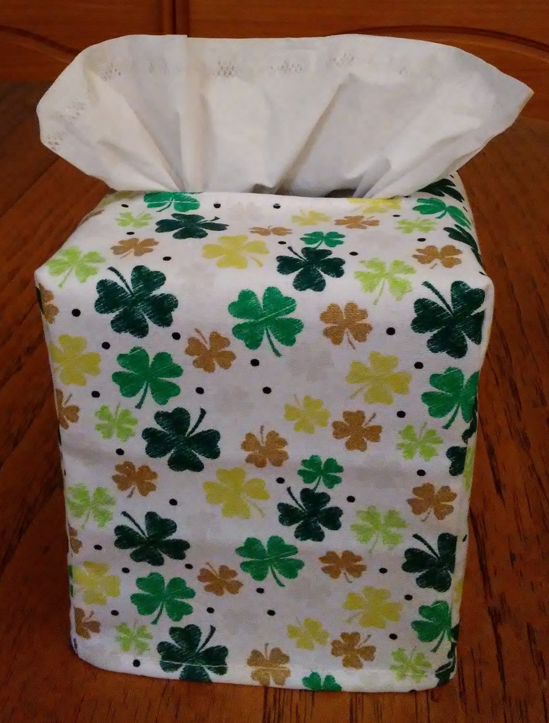 Tissue Box Cover, Square, Glittering 4 Leaf Clovers on White Fabric ...