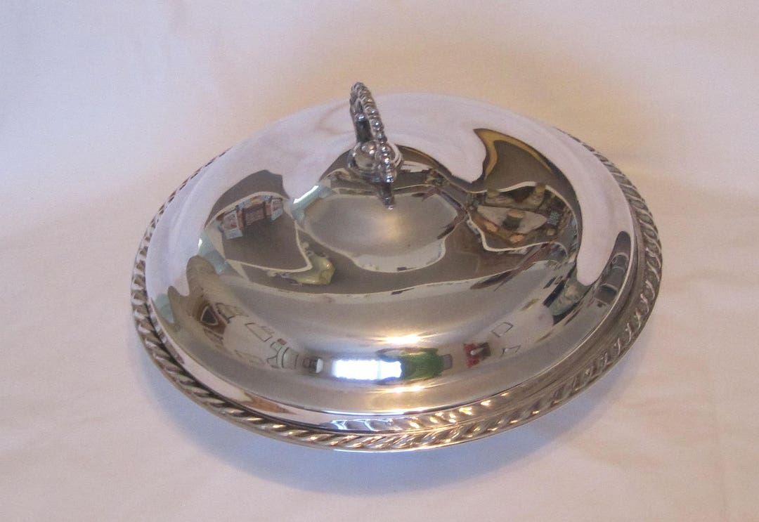 Large Covered Vegetable Server With Gadroon Border Silverplate Silver ...