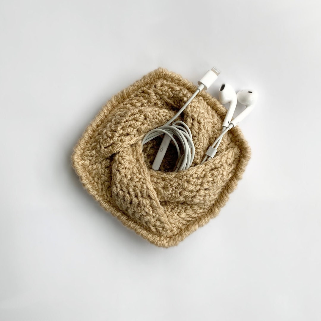 Crochet Device Pouch, Cute Coin Purse, Small Square Trinket Pouch ...