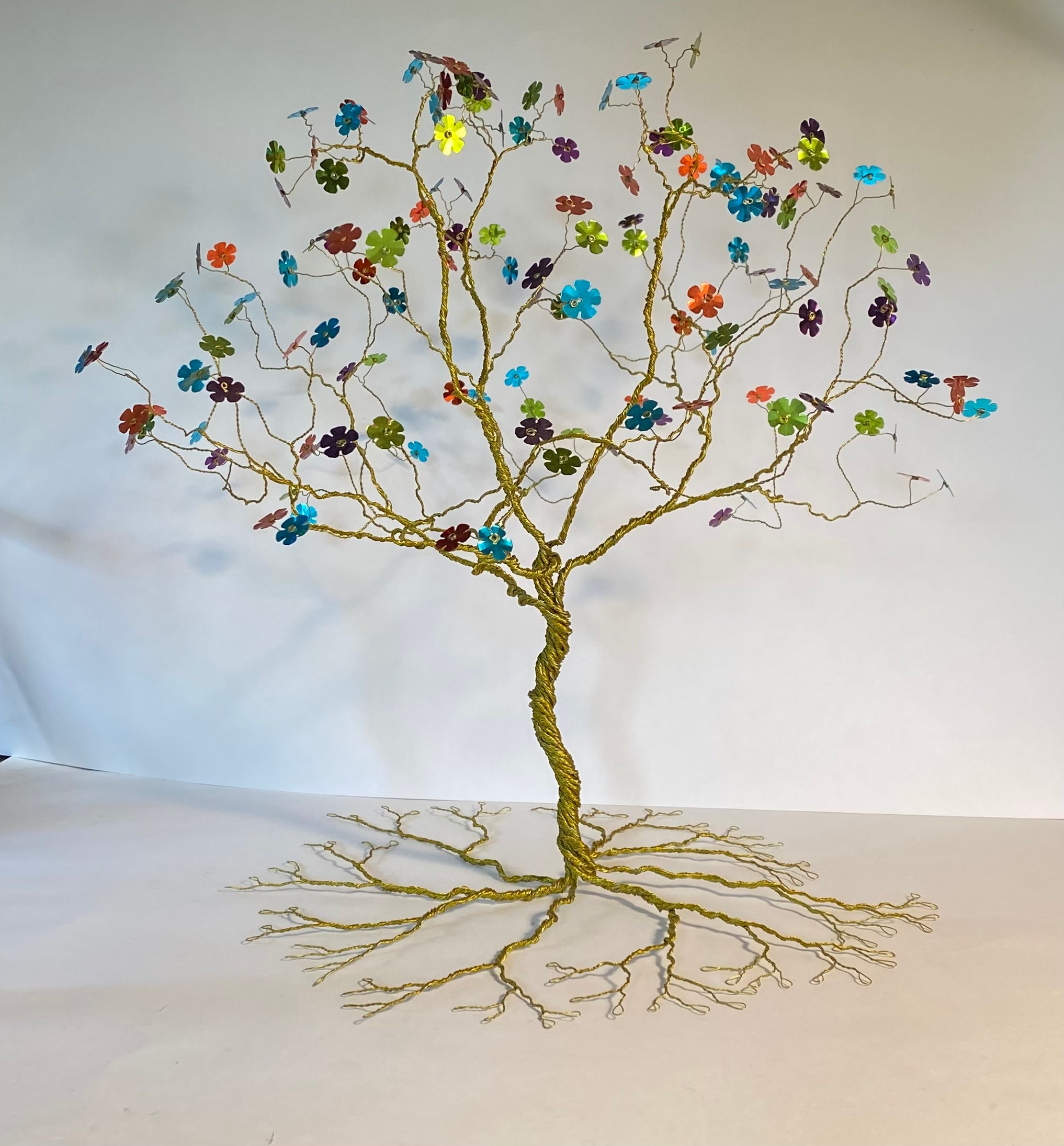 Golden Wire Tree Sculpture With Flowers - Etsy
