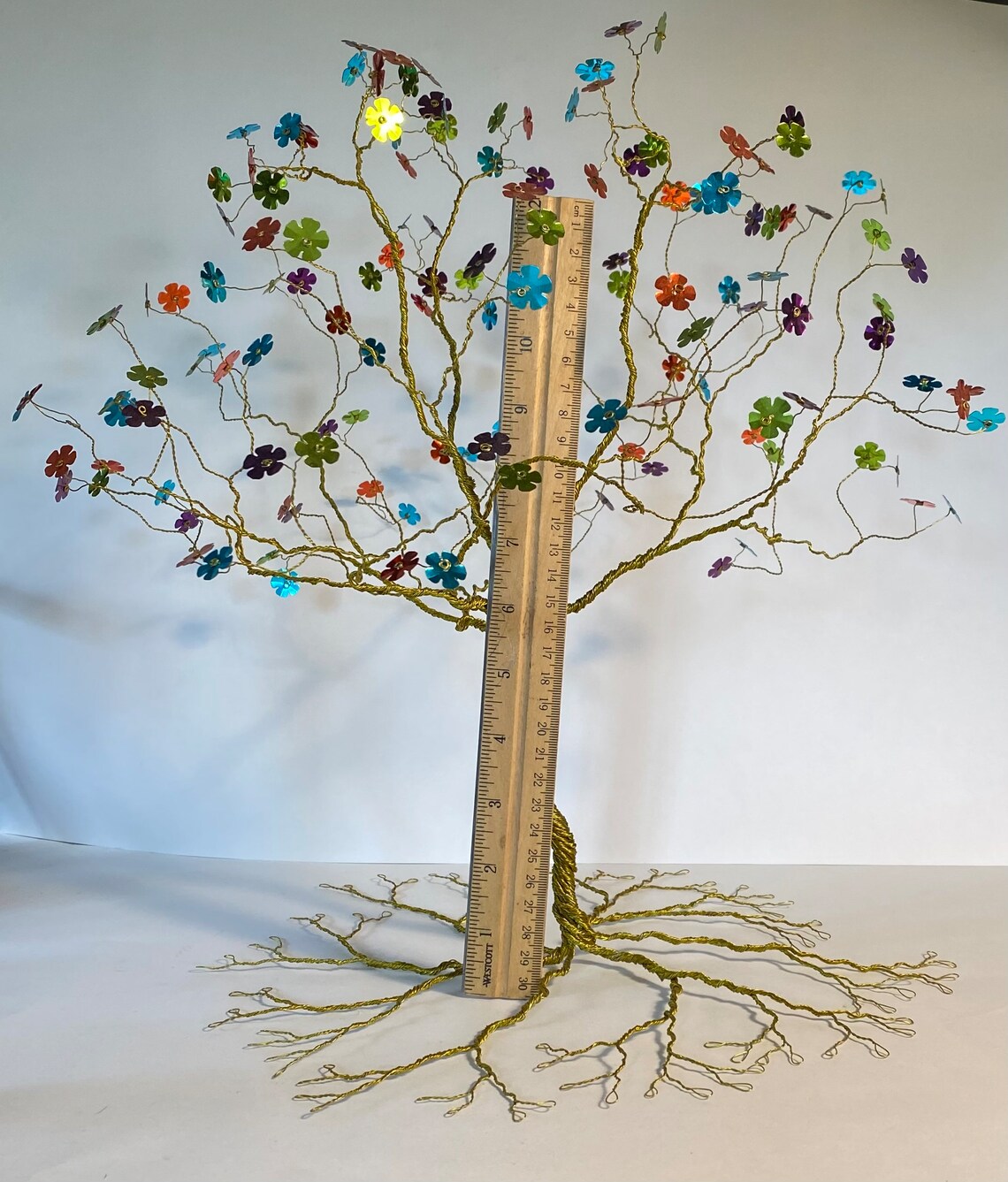 Golden Wire Tree Sculpture With Flowers - Etsy