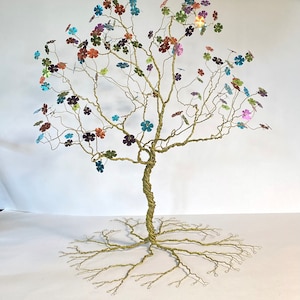 Golden Wire Tree Sculpture With Flowers - Etsy