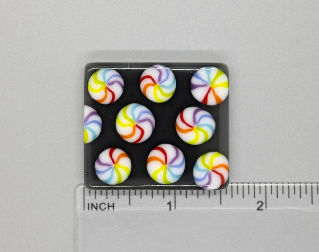 BEAU VERRE ART "rainbow Twisty Fused Glass Needle Minder" • Magnet ...