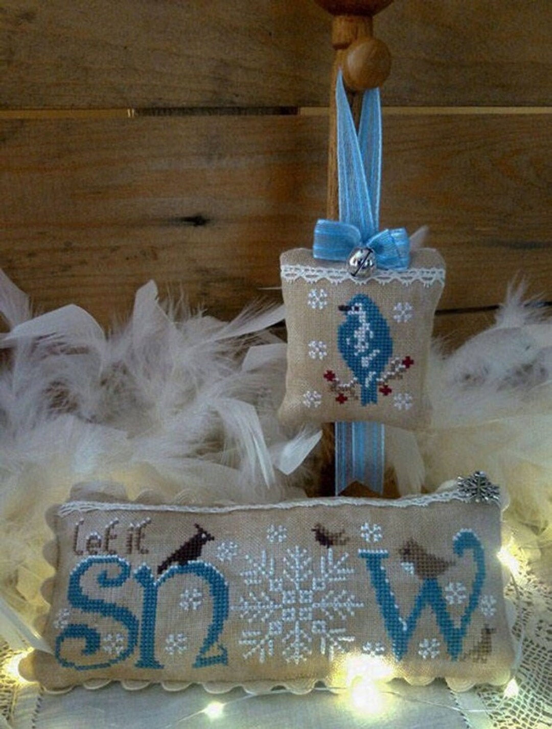 ROVARIS let It Snow Counted Cross Stitch Pattern with 2 Silver CHARMS ...