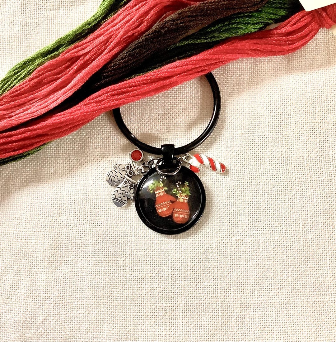 ZIGGY'S DESIGNS "exclusive Mittens Thread Keep" • Christmas Thread Keep ...