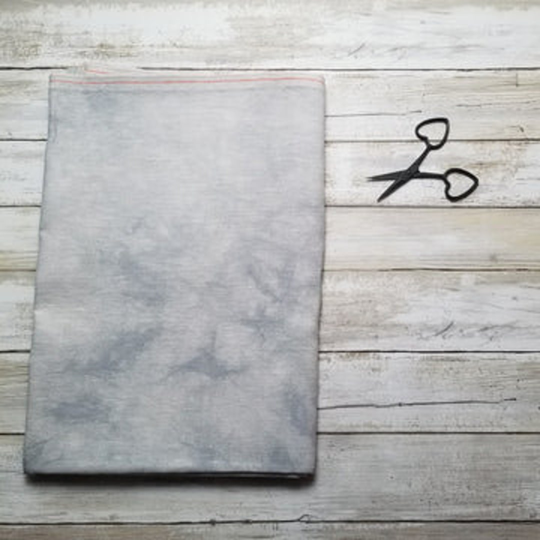 MEDUSA'S GAZE ~ 36 Ct. Edinburgh Linen by Lapin Loops ~ Hand Dyed ~ 36 ...