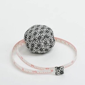 HIRO Co., Ltd. Macaron Fabric Tape Measure, Dimensions 2 1/2, Retracts ...