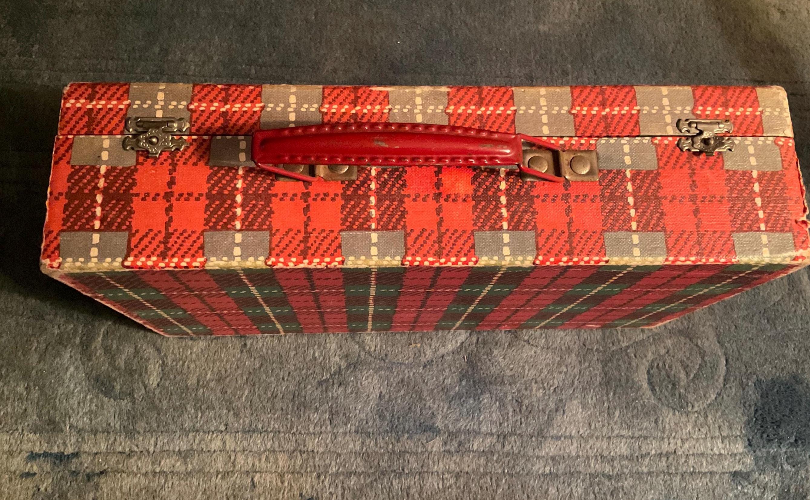 Vintage Childrens Sewing Box With Contents Vintage - Etsy