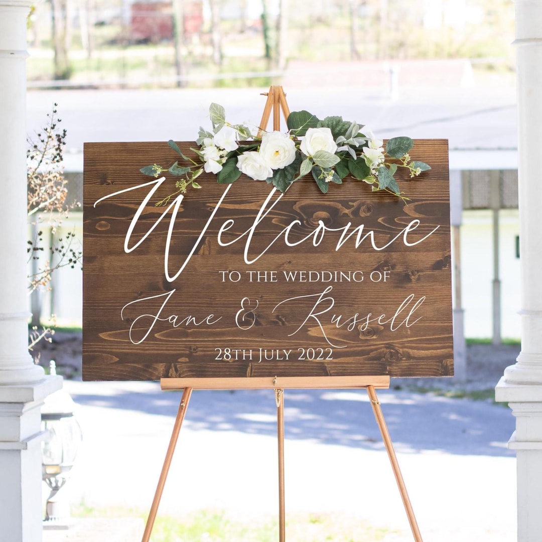 Personalised Wedding Welcome Sign: Rustic Hand-painted Wood - Etsy UK