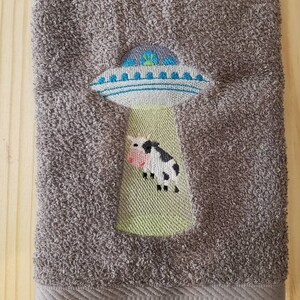 Alien UFO Spaceship Cow Beam Hand Towel Set Custom Embroidered ...