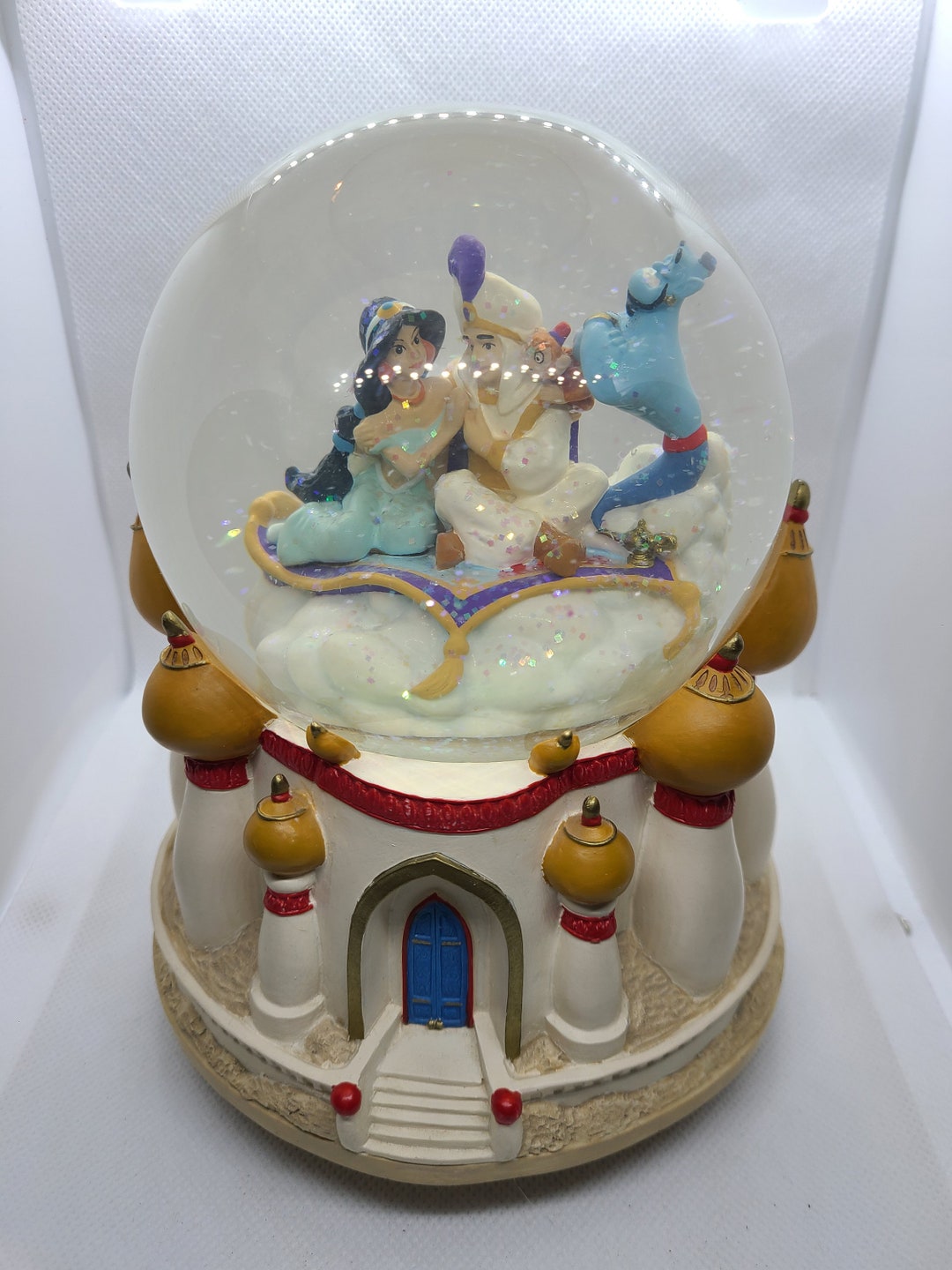 Vintage Disney's Aladdin Snowglobe a Whole New World. - Etsy