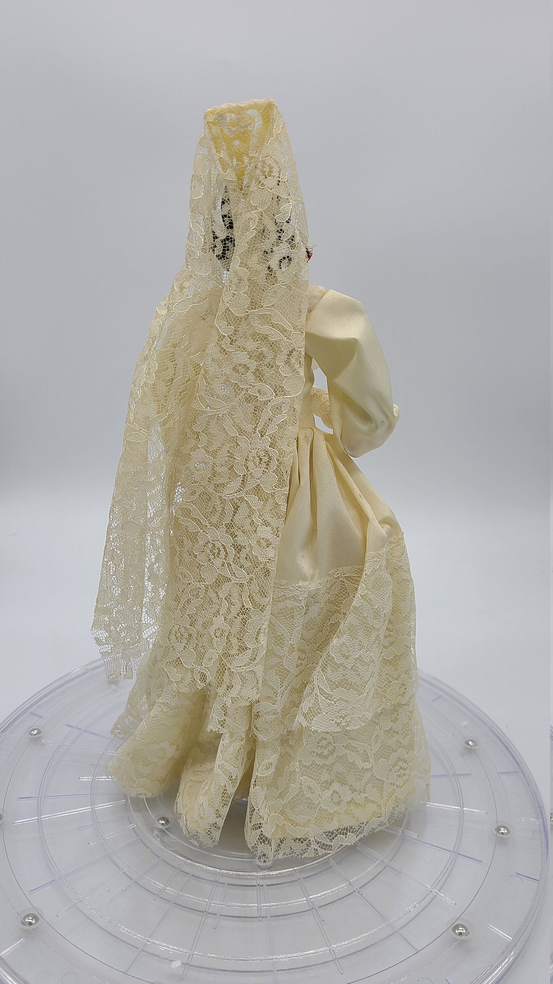 Beautiful 1950s 15 Inch Spanish Bride. | Etsy