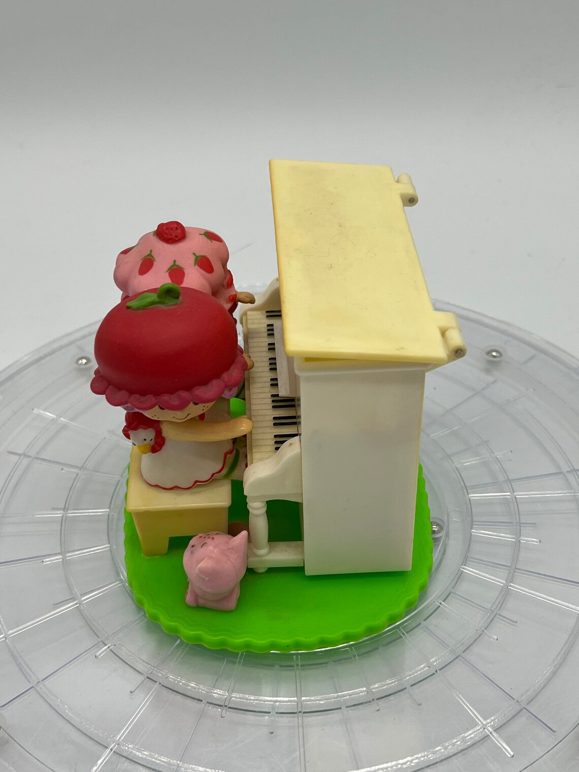 1980 Strawberry Shortcake and Apple Dumpling Music Box. - Etsy
