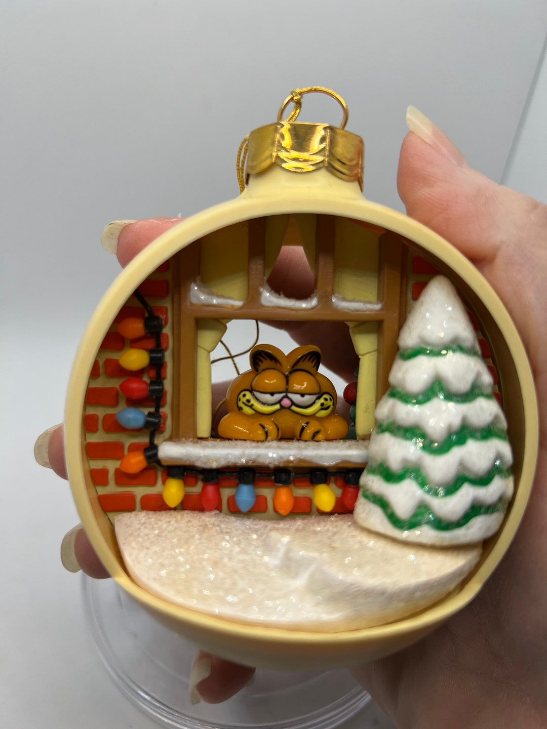 1978 Enesco Garfield “watching at the Window” Christmas Ornament. - Etsy