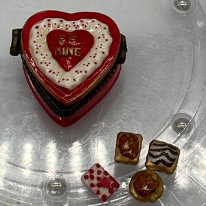 Gorgeous Valentine’s PHB Trinket Box With 3 Chocolate Candy Trinkets ...