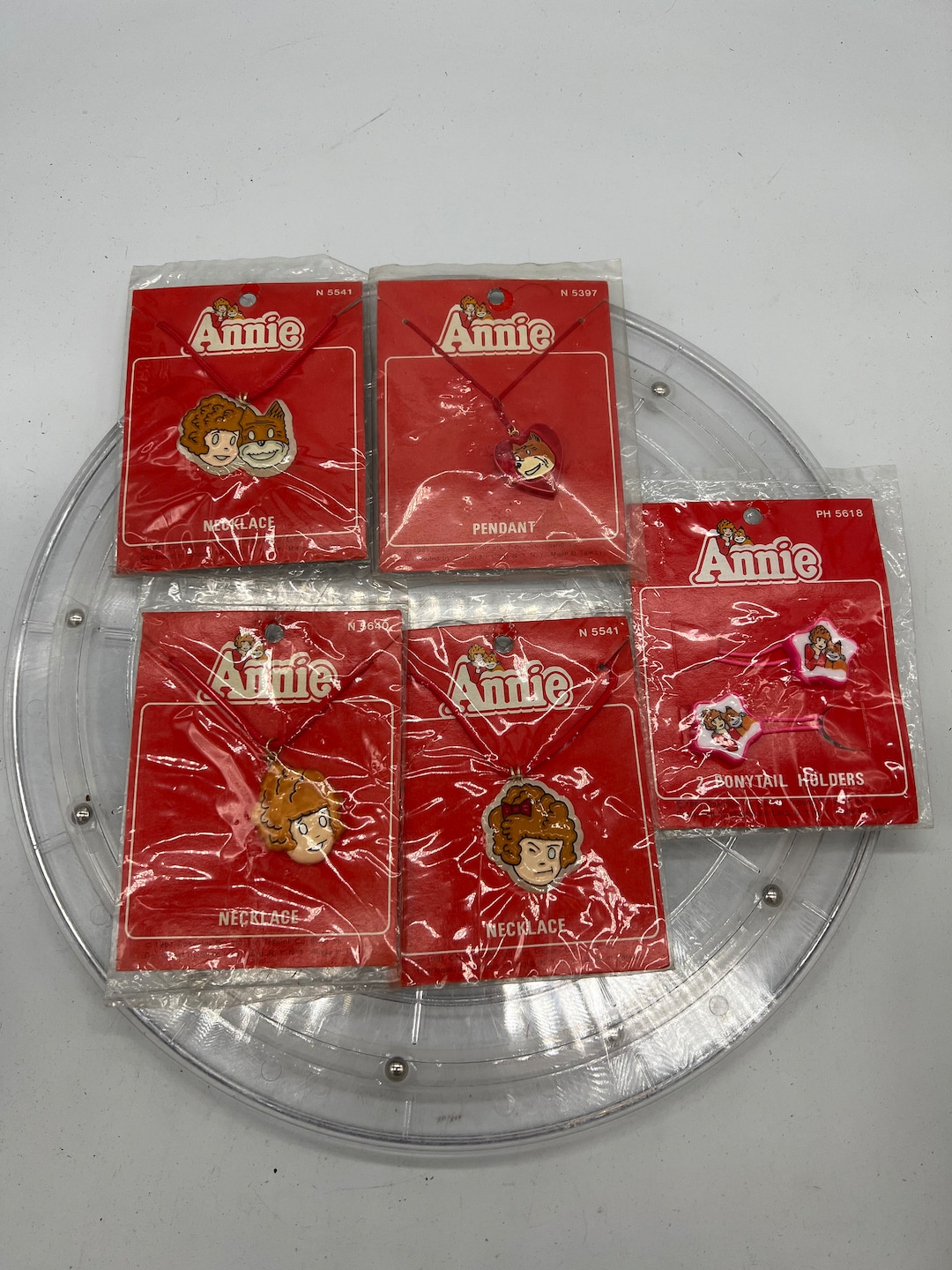 1981 Orphan Annie and Sandy Necklaces, Pendant and Ponytail Holders ...