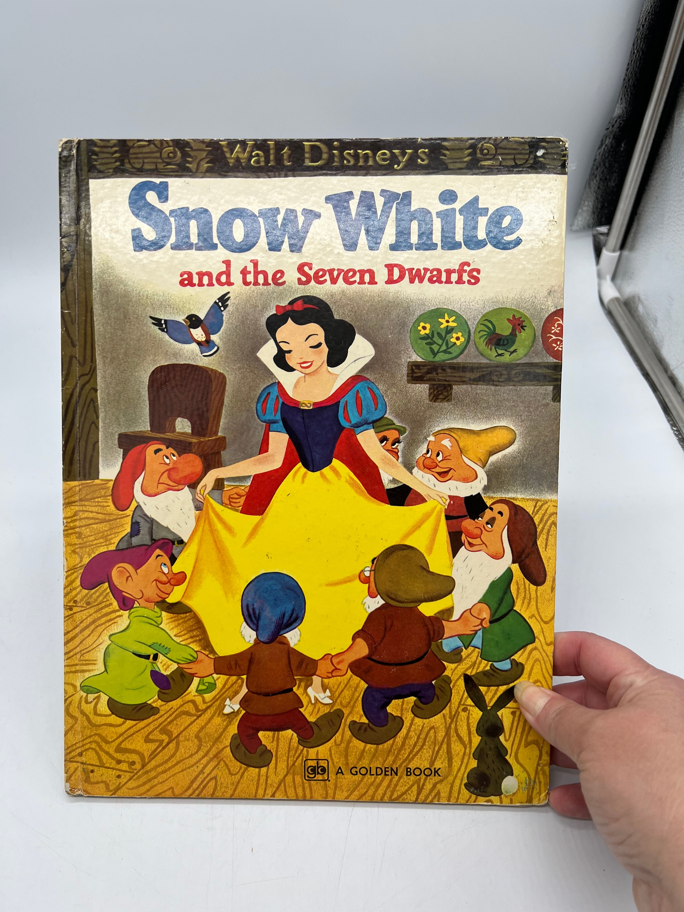 Vintage 1975 Walt Disney A Golden Book Snow White. Fairytale - Etsy