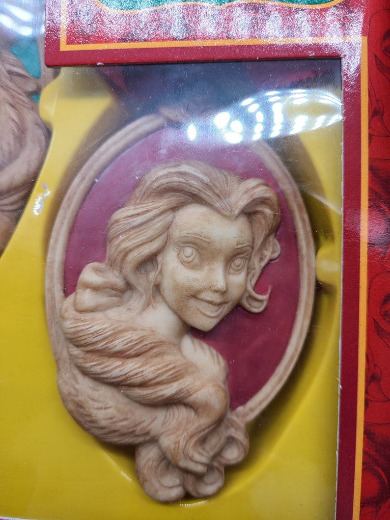 Vintage Disney's Beauty and the Beast Cameo Christmas - Etsy