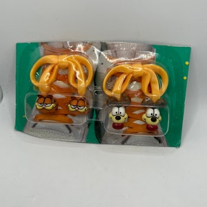 Shoelace Garfield and Odie Character Clips for Iglets. - Etsy