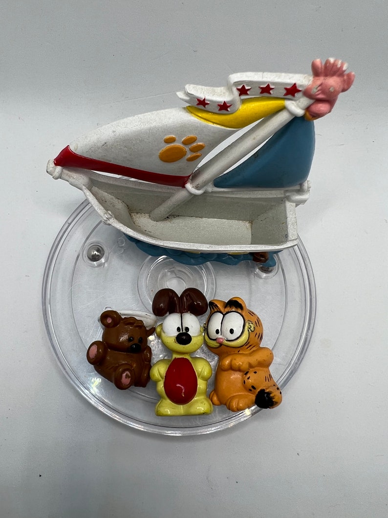 Vintage PAWS Garfield, Odie and Pooky Bear in Boat Refrigerator Magnet ...