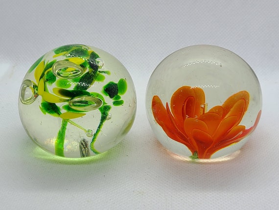 Vintage Glass Paperweight. Bubble glass with swirls. Large | Etsy