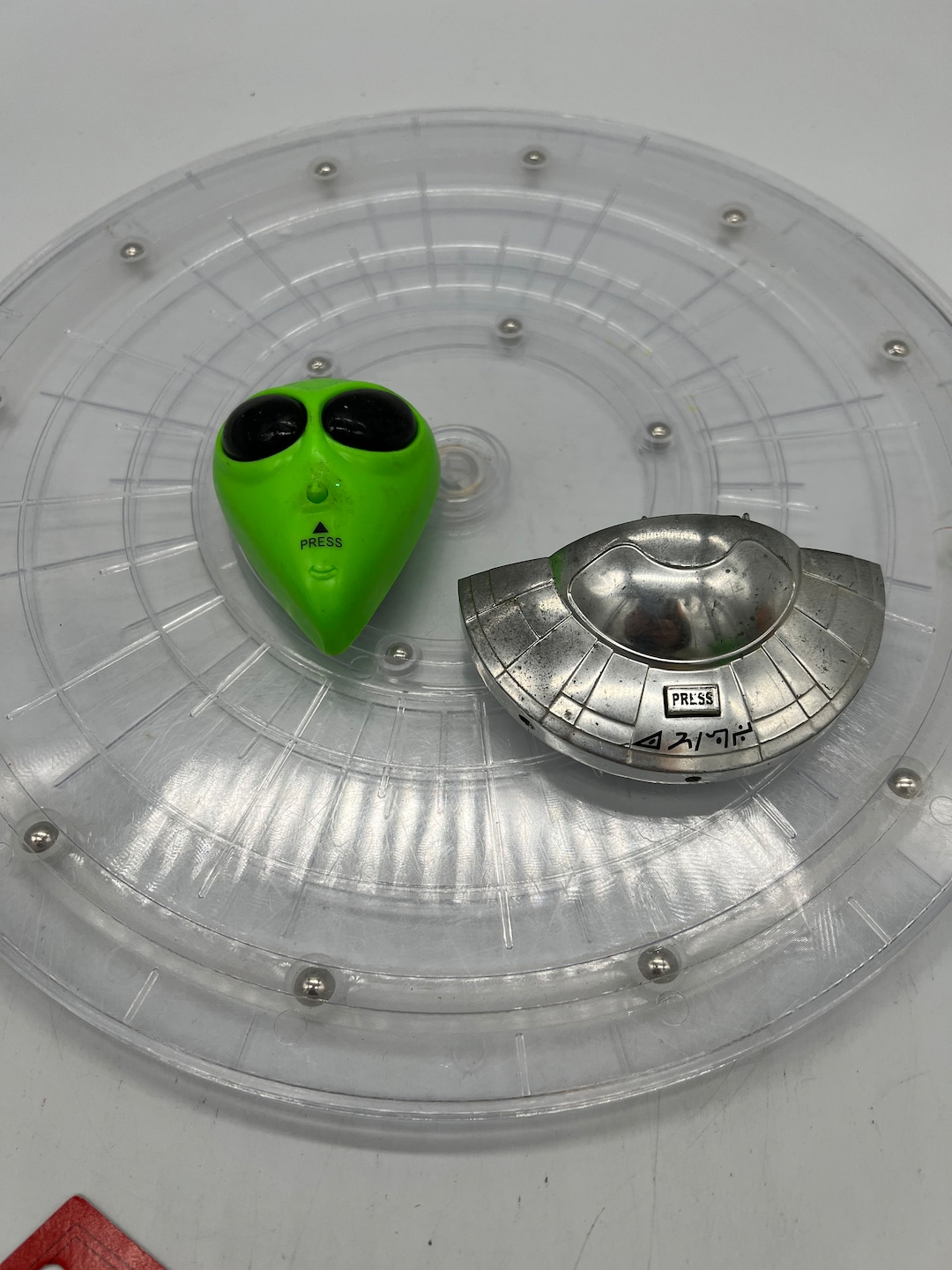 Vintage ACME Alien and Spaceship Special Sounds Refrigerator Magnets ...