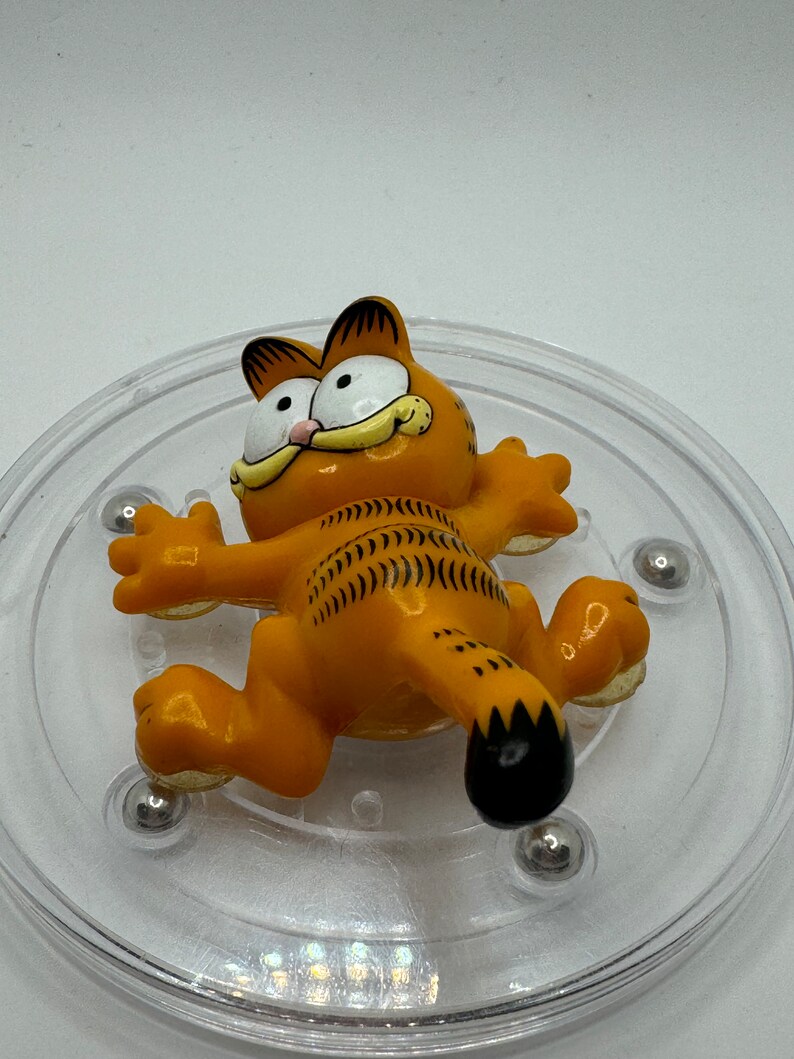 Rare Vintage Garfield Wall Climbing Refrigerator Magnet. - Etsy