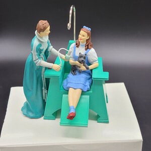 Vintage Hallmark Keepsake Wizard of Oz Christmas Ornaments. Enerald ...