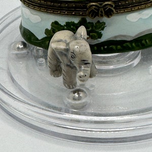 Vintage Asian Elephant Maximus Porcelain Hinged Box With Elephant ...